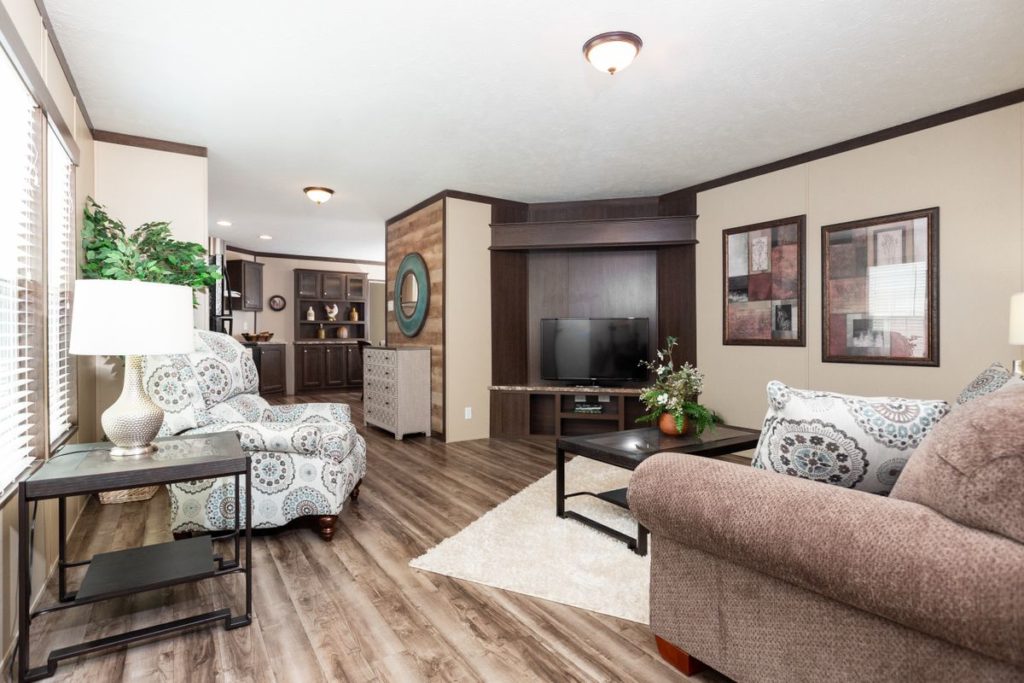 Red Hawk Estates – 636-665-5205