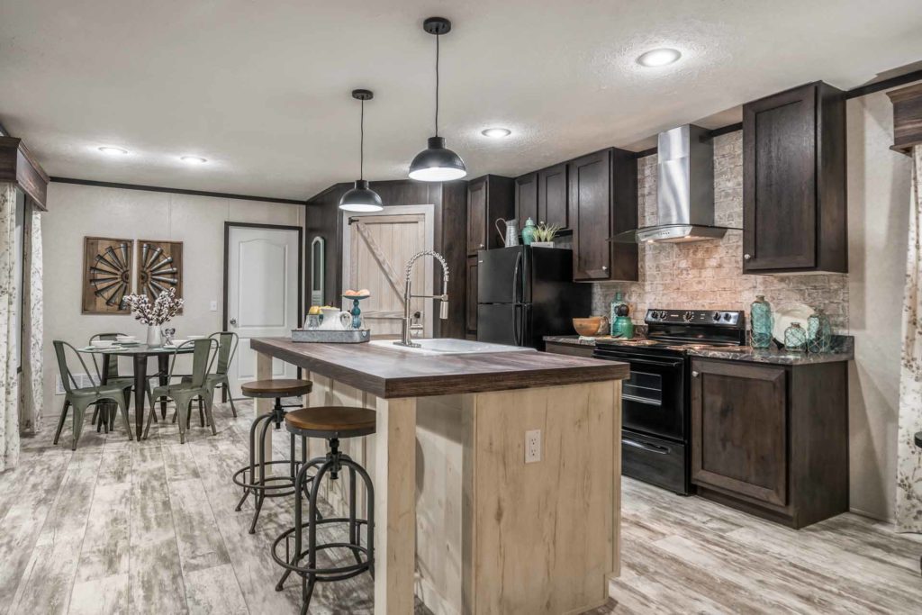 Red Hawk Estates – 636-665-5205
